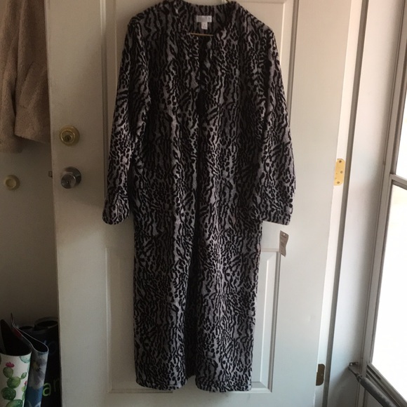 Miss Elaine | Intimates & Sleepwear | New Womens Heavenly Bodies Fleece ...